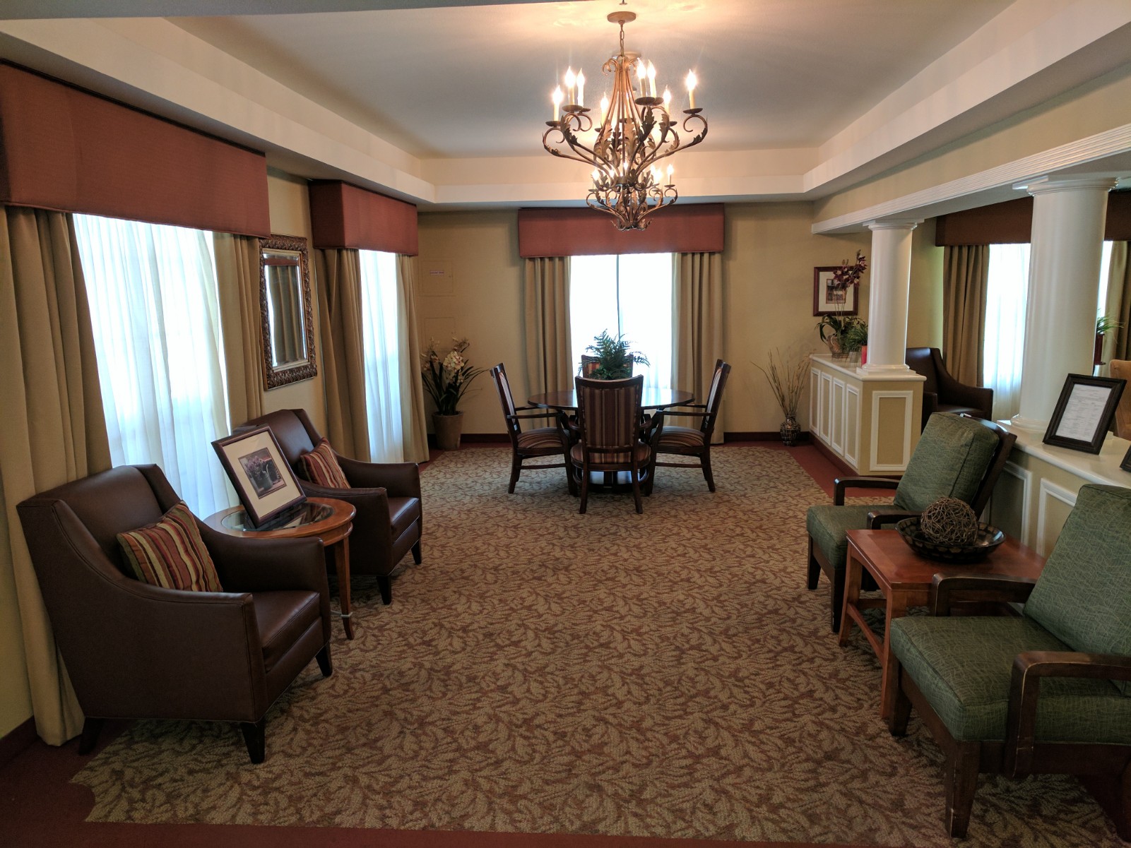 Gallery | Courtyards at Pasadena